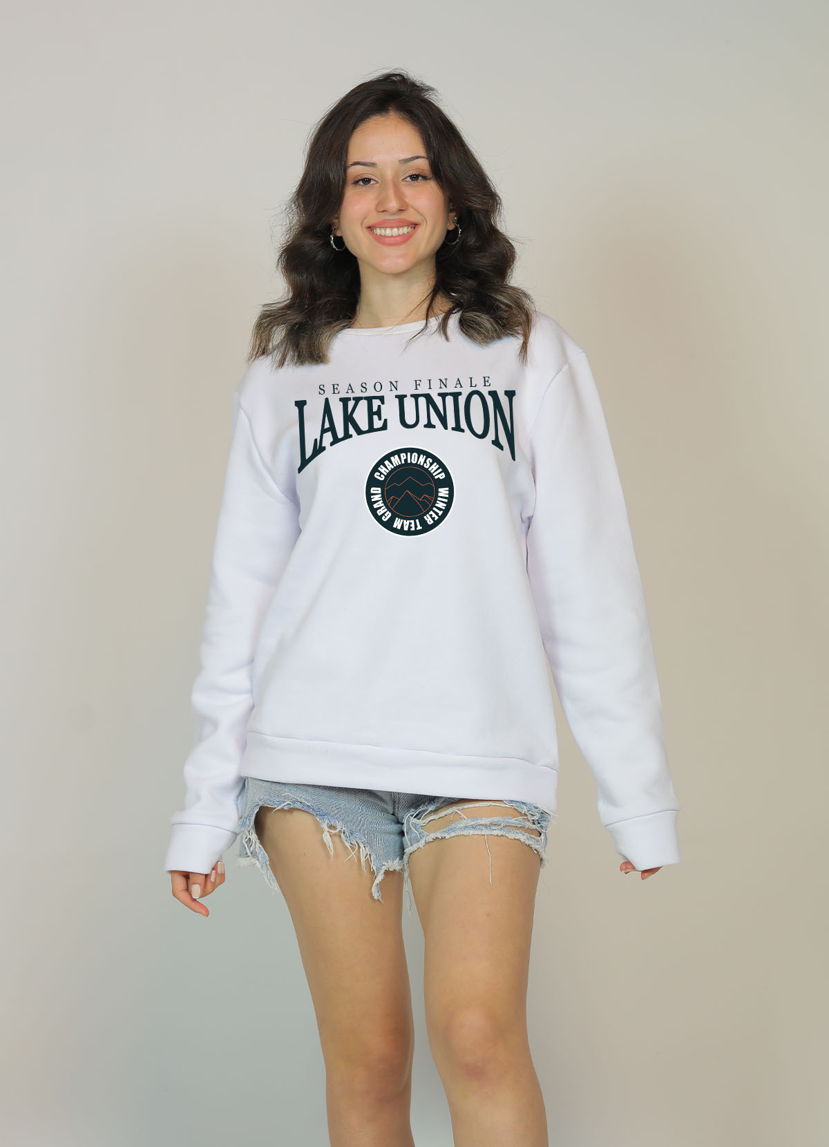 Lake Union College Sweatshirt - UnaSempre